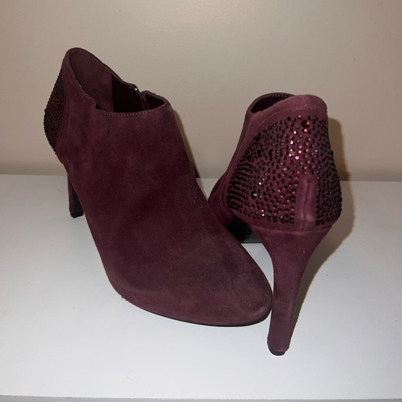 ANTONIO MELANI | Shoes | New Antonio Melanie Suede Diamond Maroon Heels ...
